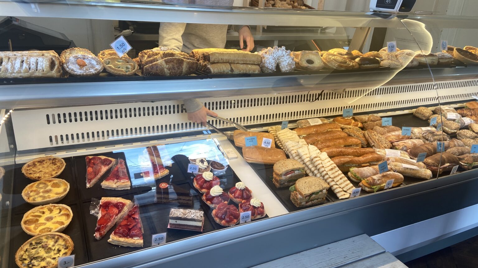 14 Best Restaurants, Cafes & Bakeries in Lucerne, Switzerland – Aplins ...